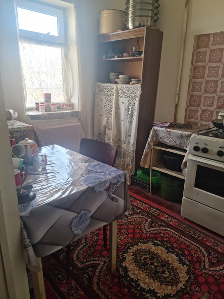 Продаётся 2ком квартира кирпичный дом