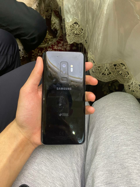 Продается S9+  срочно
