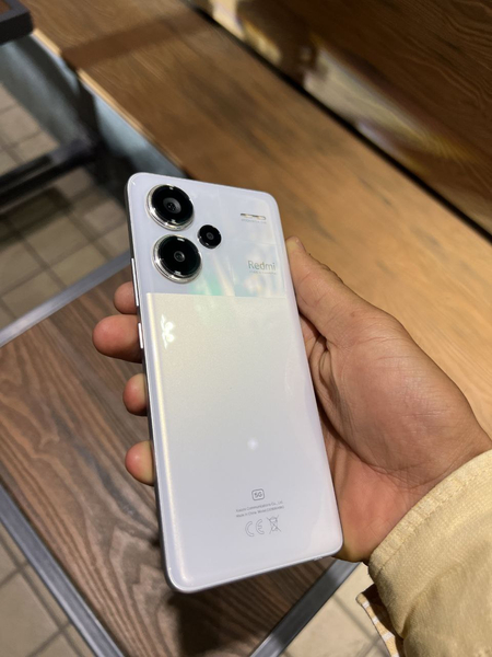 Redmi note 13 pro plus 5G xotira 12+12/512 talik yangi xolatda
