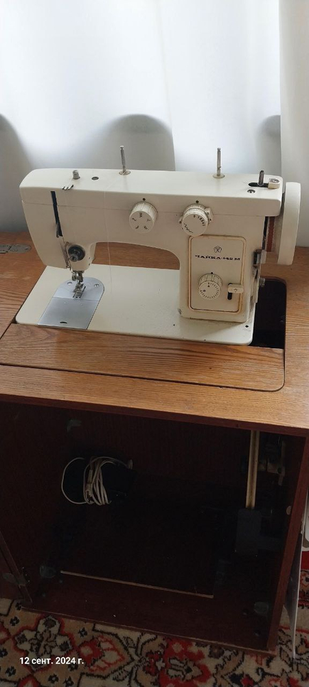 Chayka 142 M tikuv mashinka