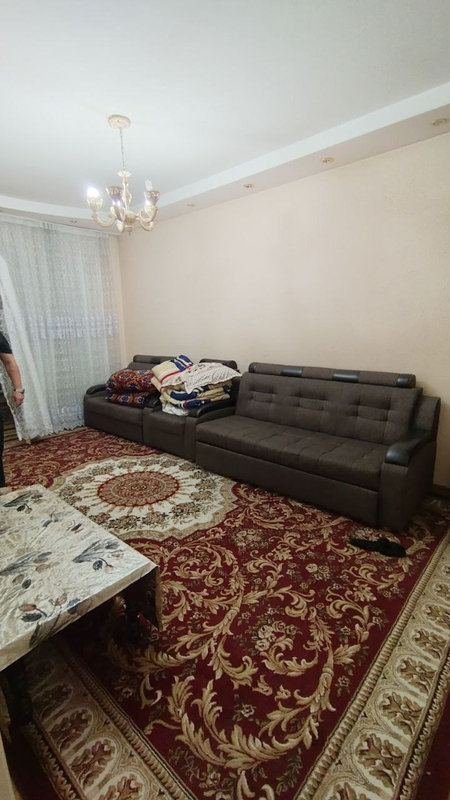 Срочно  продаётся  юнусабадский  район  5 квартил  3/1/5