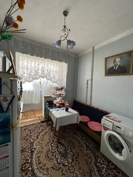 Продается квартира 2/7/9 ул Бобура Рувд яккасарай район