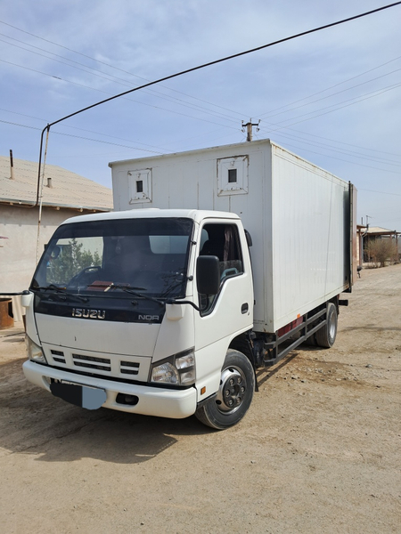 Isuzu Nqr 71 pl 5t
