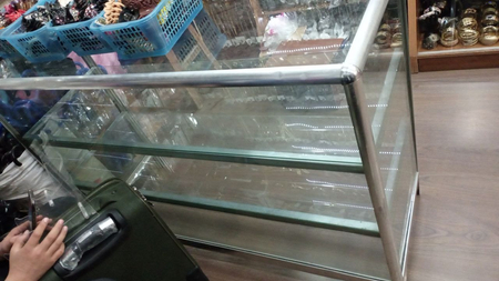 Ветрина сотилади