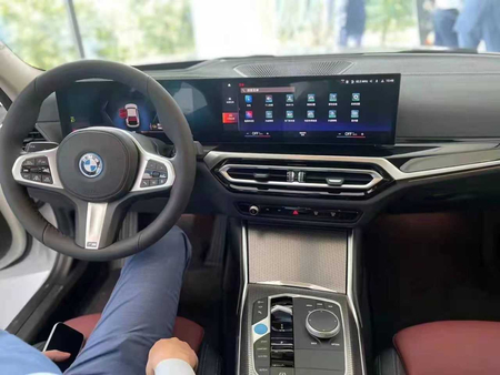 BMW i3 eDrive 35L