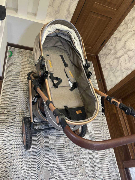 Коляска детская Teknum 531W deyarli yangi