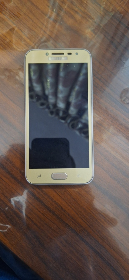 SAMSUNG J2 2018.