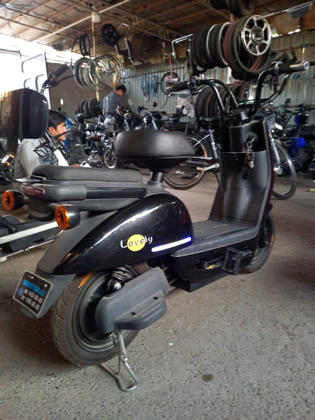 Skuter Led  300$