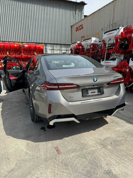BMW I5 35L FULL 80.000$