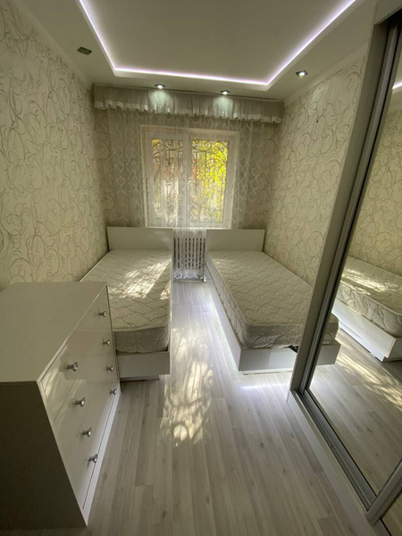 Дархан, Центр 3/2/4 77 серия, 75 М², с обстановкой!