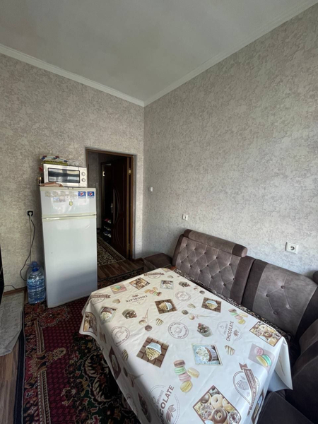 Sergeli 6A da 2 xona 3 etaj 50 lv sotiladi,Srochno!!!