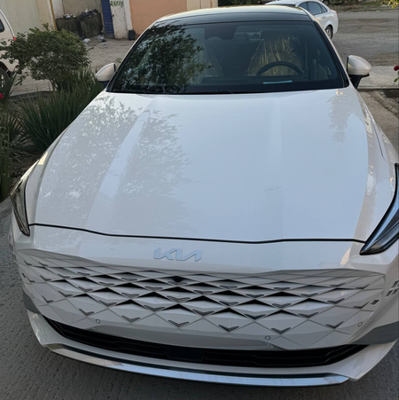 Avtomabil kia K8