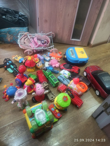 Игрушки всякие разные