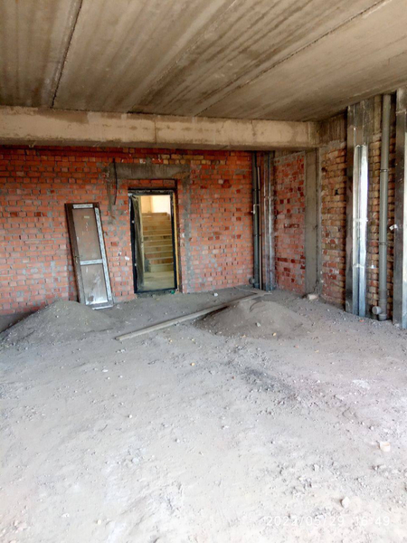 Продается квартира КОРОБКА яккасарайский район 8 род.дом