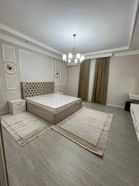 Срочно сдается 4/2/8 квартира на Ц1  Площадь: 184м²  (США)