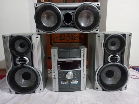 Muzikalni sentir Panasonic sotiladi