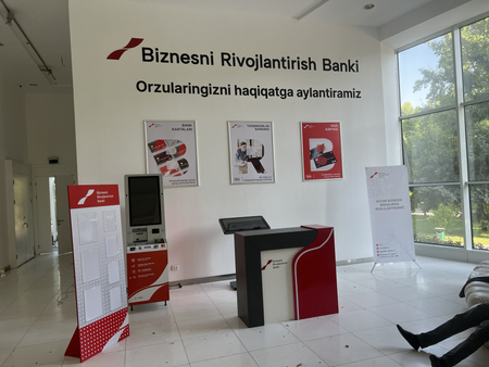 Reklama xizmati bukva baner orakal setka tablichka stella tashqi rekla