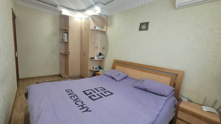 Продается просторная квартира 3/5/9 Яшнабад  ул. М.Риезий (J2823)