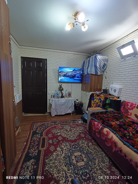 Карасу 6. 1 комнатная 2 этаж , Фарход Ота , базарчик , хавас