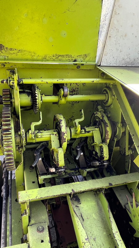 Claas Markant 65, Prespodborchik Case , Claas John Deere Belarus