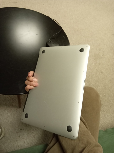 MacBook air (13 inch early 2015)