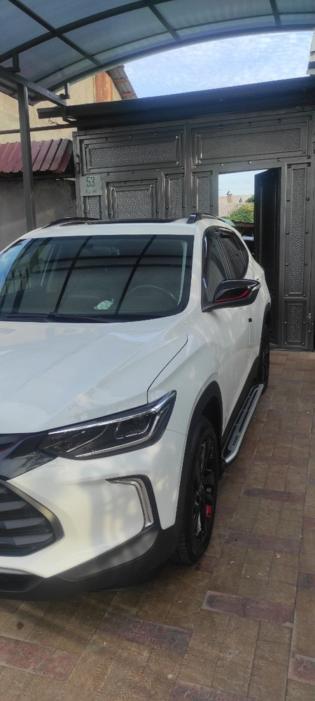 Tracker red line Chinese edition