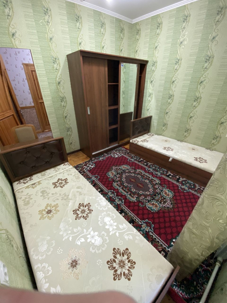 Продаётся квартира Карасу-1.  3/4/5. 78м². Панель. Балкон 2*6.