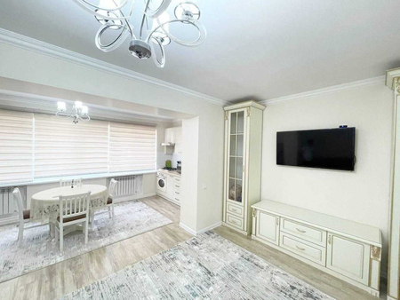 БИЙ, Паркентский - 2/2/4 - 60 м2 - Аренда - 500 у.е.