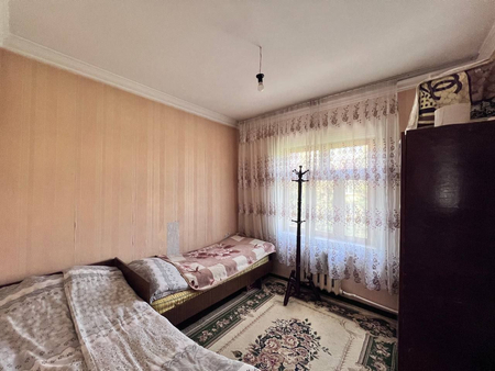 Продам 3 комнатная на Юнусабаде 17