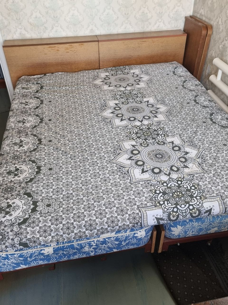 Продаётся спальный мебель в хорошем состоянии