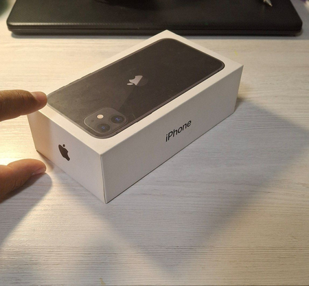 Karobkasi IPhone 11 black 64gb КАРОБКА !!! ПОЖАЛУЮТСЯ ЧЕРЕЗ ТГ. sharof