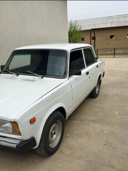 Лада 2107 белый