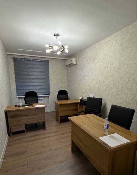 Аренда коммерческая недвижимости Ор-р: Цум 90 м2