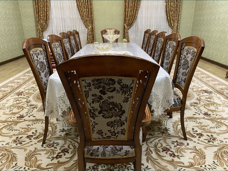 Продам классический спальный гарнитур и комплект мебели для гостиной.