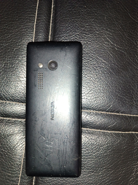 Телефон Nokia, сам телефон.