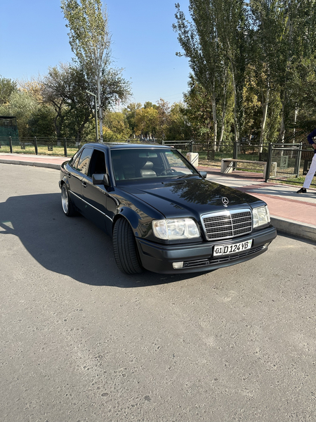 Продаётся мерседес W124 Wolf