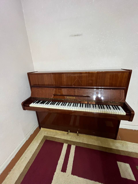 Продается  пианино SCHOLZE (Чехословакия)