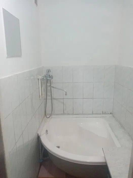 Продается квартира на Кушбеги 2/9/9 не торец 42м2
