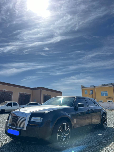 Kraysler restaylin rolls roys