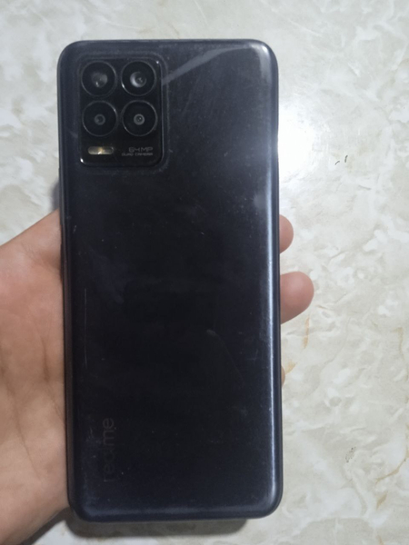 Realmi 8 ideal telefon
