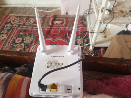 4G  wireless router model: CPF903