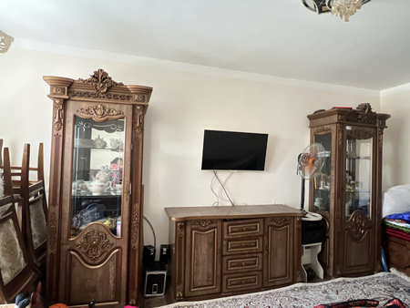 Продам стенку пенал (2шт) и комод с зеркалом
