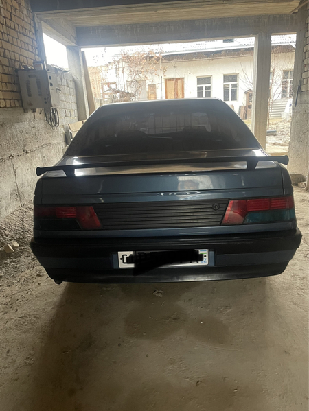 Пежо 405 Сотилади