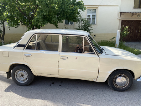 011 sotladi srochni