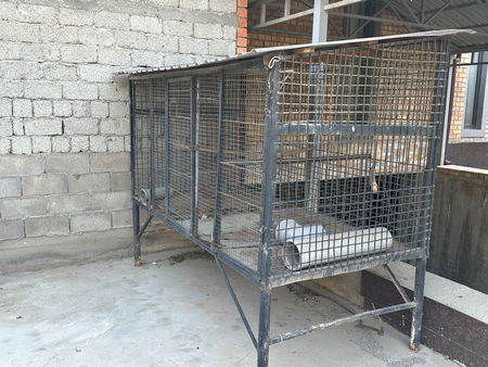 Продается клетка-вальер для собаки, кур, птиц. Размер 2,5м* 70см*60см