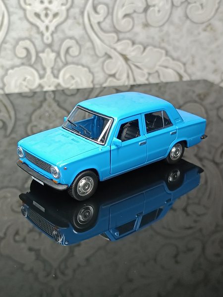 Модель ВАЗ 21 011 игрушка
