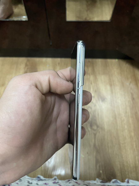 Samsung S 21 holati ideal hama joyi ishlidi radnoy 256Gb