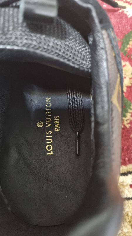 Женские коричневые кроссовки LOUIS VUITTON RUN AWAY