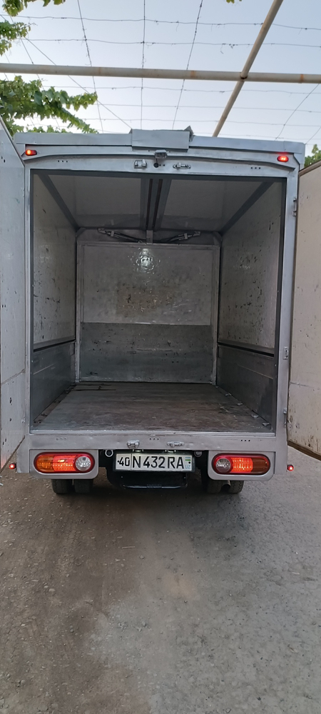 Hyundai porter sotiladi