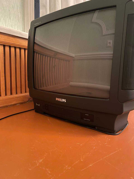 Телевизор PHILIPS